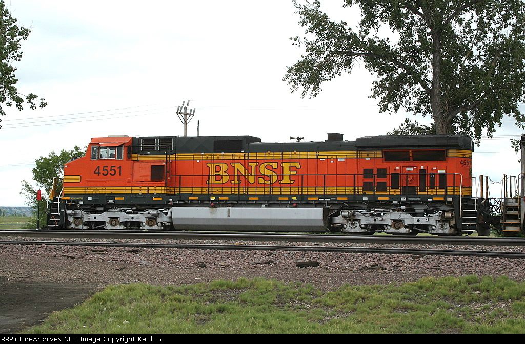 BNSF 4551
